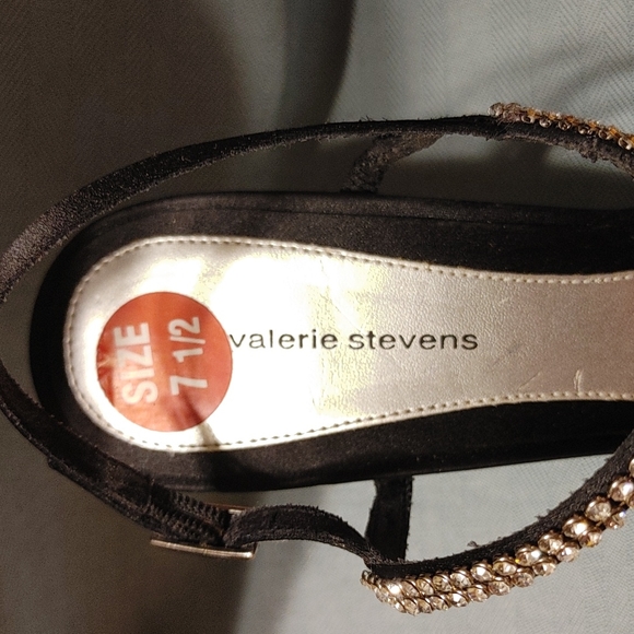 Valerie Stevens | Shoes | Valerie Stevens Shoes | Poshmark